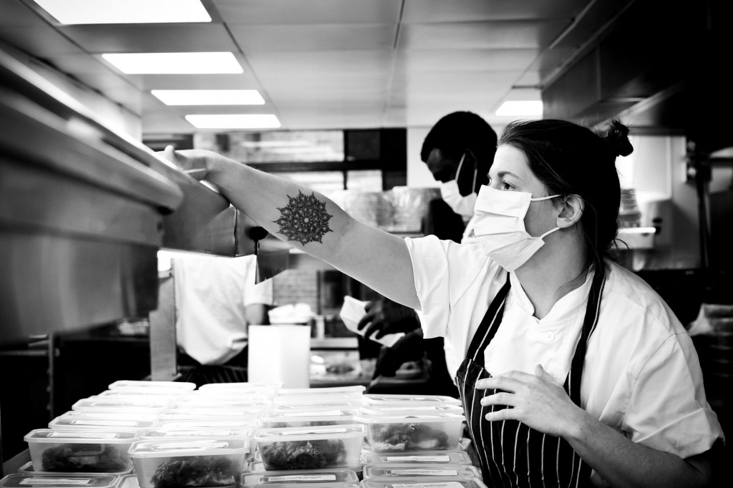 Good News Photo Story: Chefs Creating over 1,500 daily lunches for NHS ...